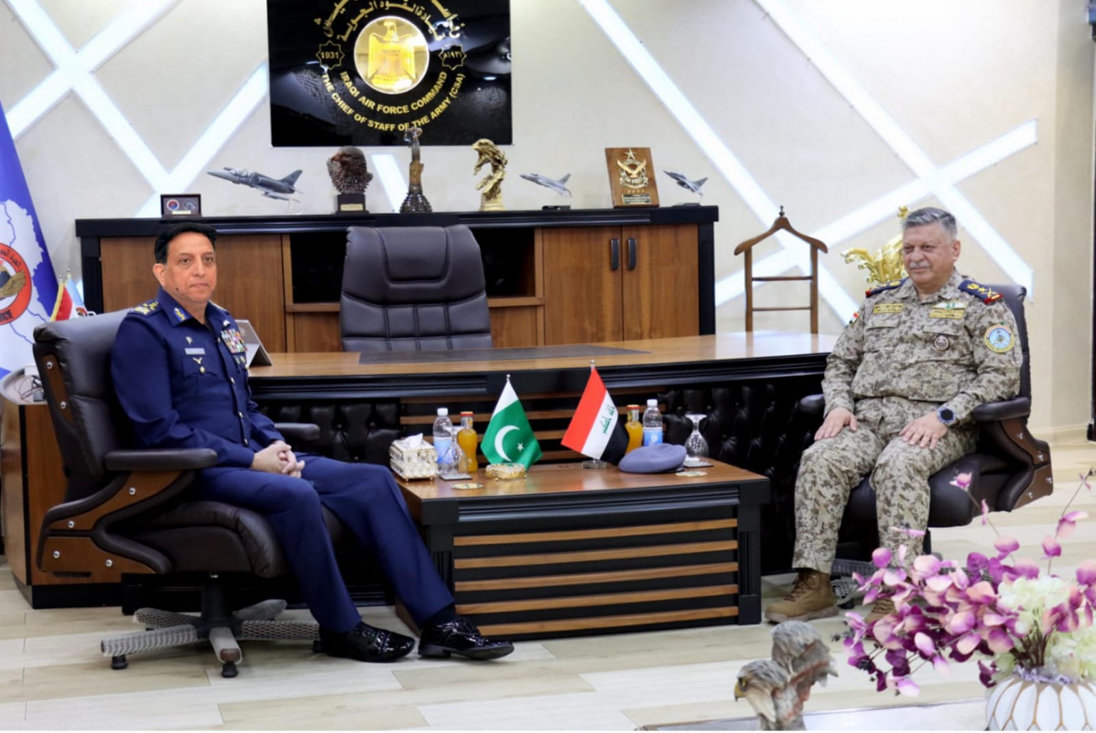 Pakistan air chief pledges support for Iraqi Air Force training ...